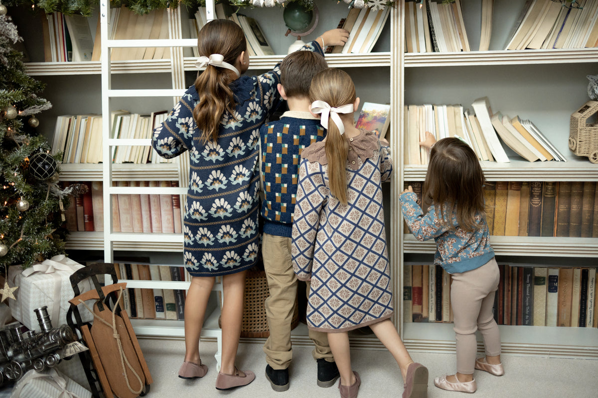 Kids Holiday's Looks – Natalia Medrano